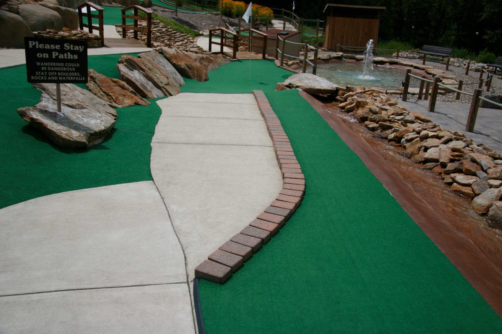 Greens - Walnut Hill Miniature Golf